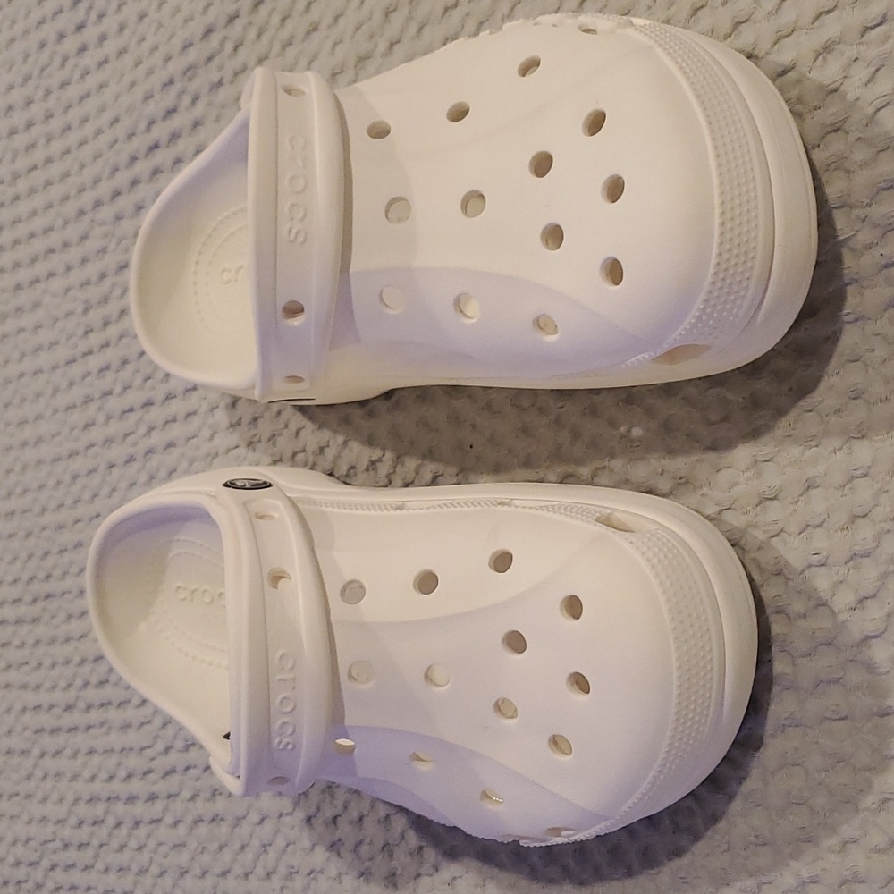 White Crocs Size W8 (#5) - Gem